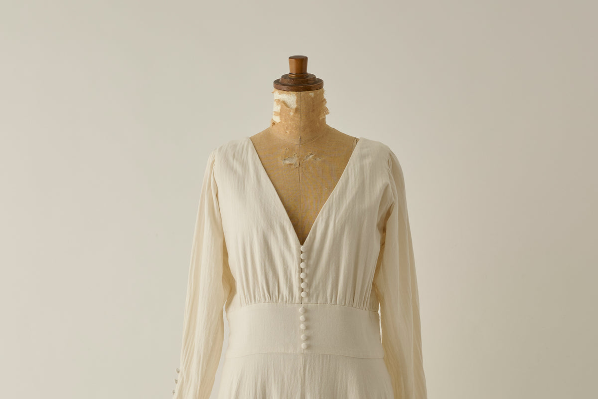 Long Sleeve Calm Dress shiro │ LIFESTYLIST